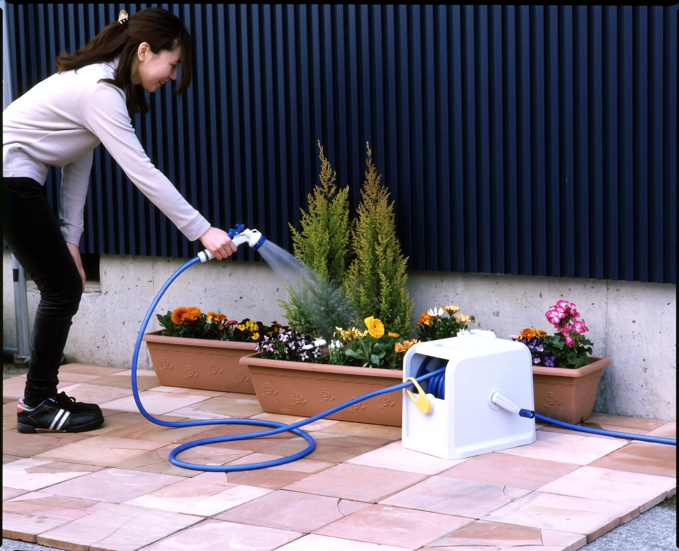 Magic Expandable Garden Water Hose - 30m Plastic Reel