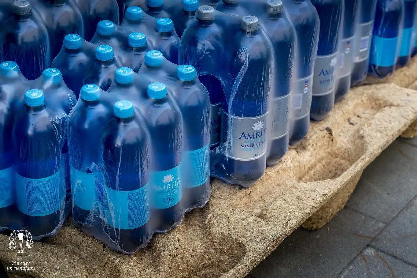 Amrita Alkaline Anti-aging Mineral Water 1l Still Sparkling Ph9 - Buy ...