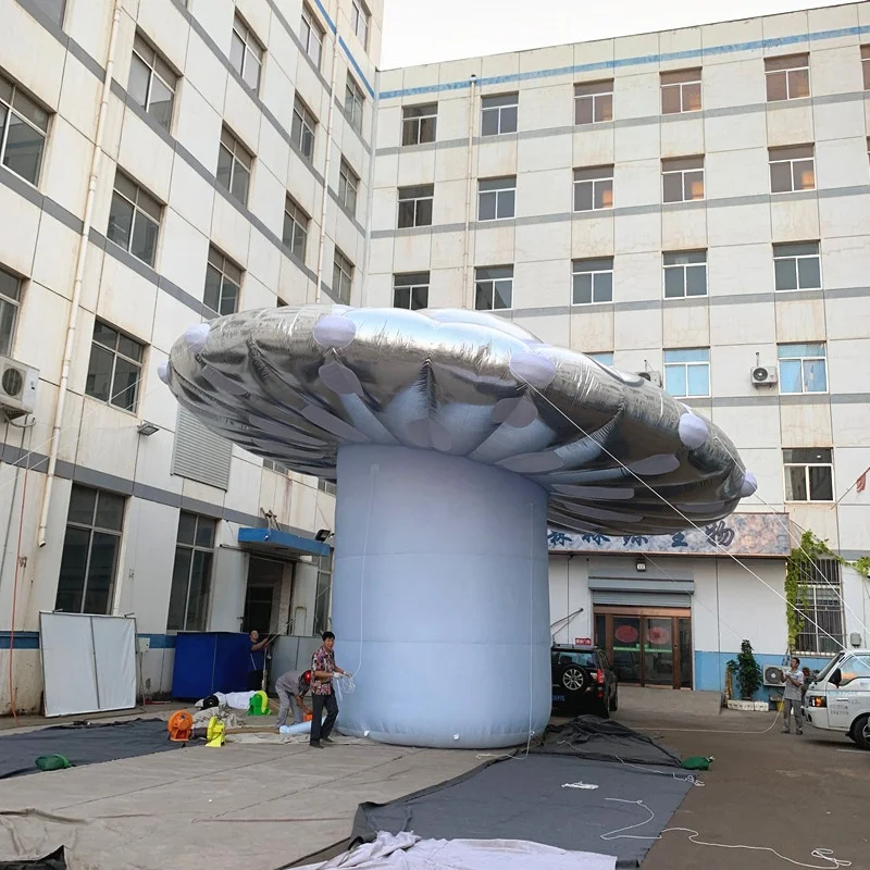 LED Lighted Silver Inflatable UFO Balloon for Event Decoration OEM