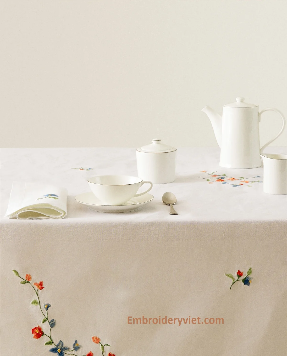 Hand Embroidered Table Cloth - Perfect for Weddings & Events