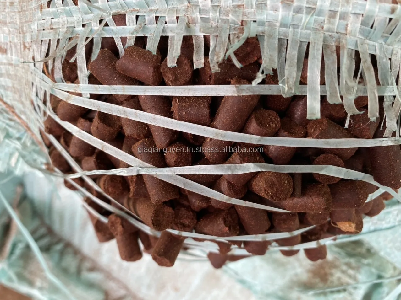 Testa Skin Pellets To Extract Tannins From Vietnam - Buy Cashew Nut ...