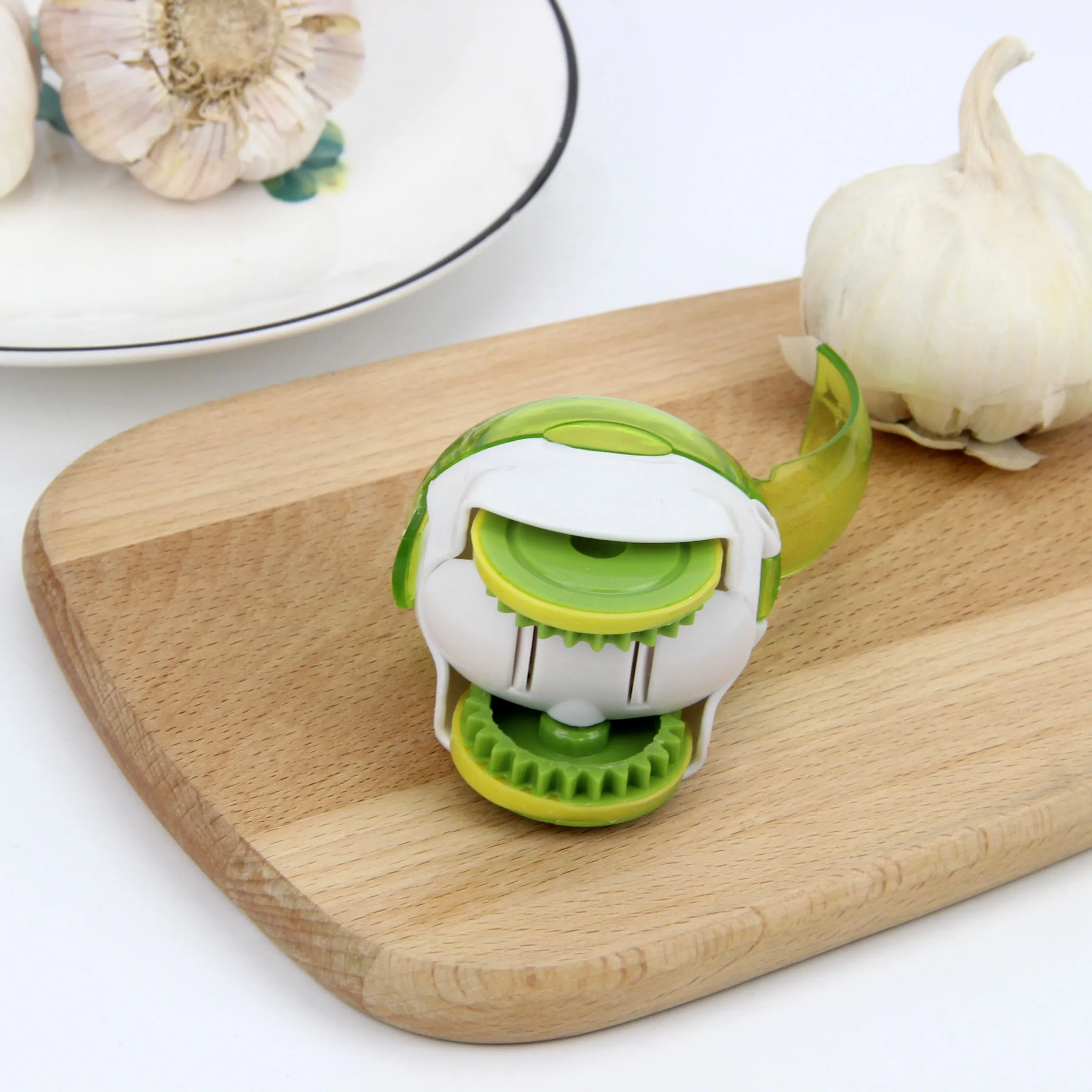 Plastic Rolling Garlic Press Crusher Chopper Kitchen Gadgets