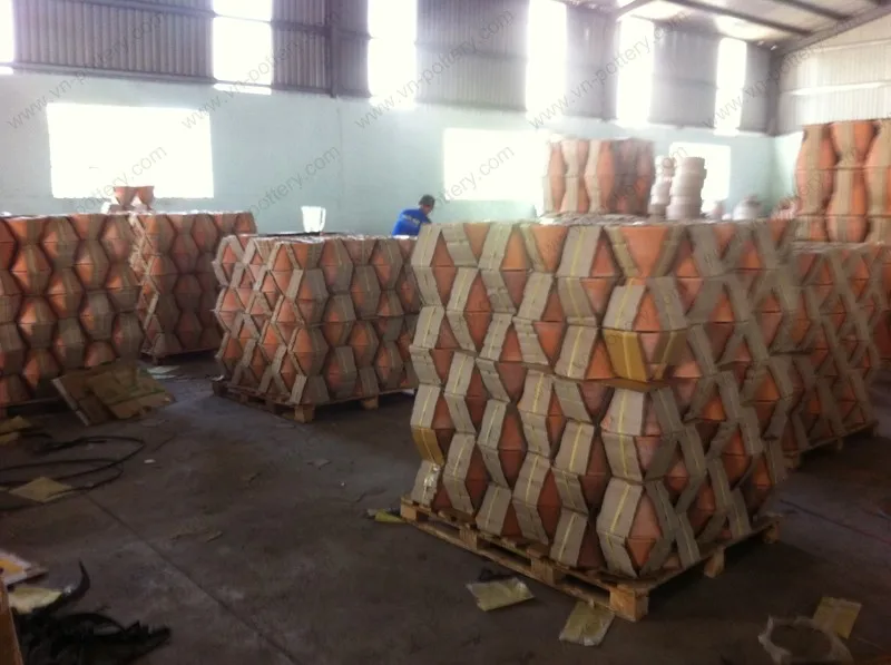 Outdoor Planters - Terracotta Pots Wholesale - Terra Cotta Planter ...