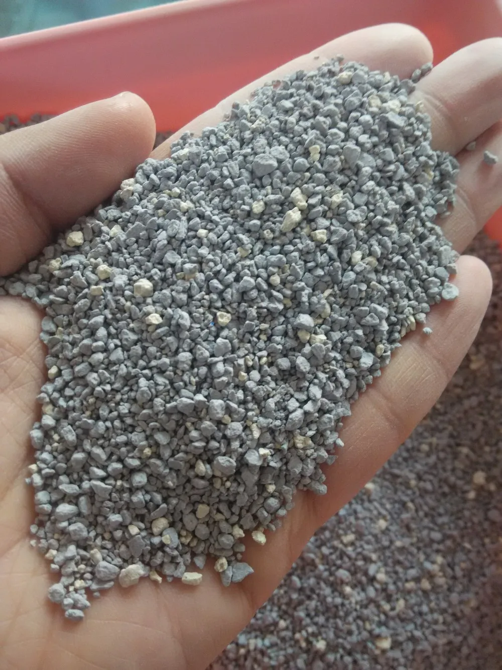 Bentonite Cat Sand Supplier Of Irregular Shaped Cat Litter - Buy ...