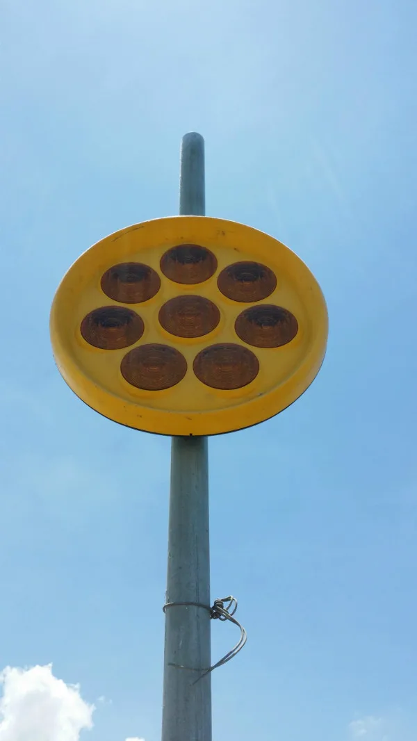 Sunflower Solar Led Hazard Marker Flasher Blinker Road Safety Signs ...