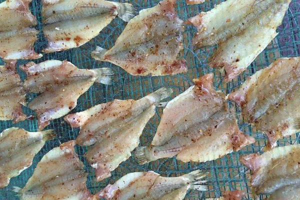 Dried Yellow Fish (Yellowstripe Scad) for Sale - Vacuum Pack, Ideal for ...