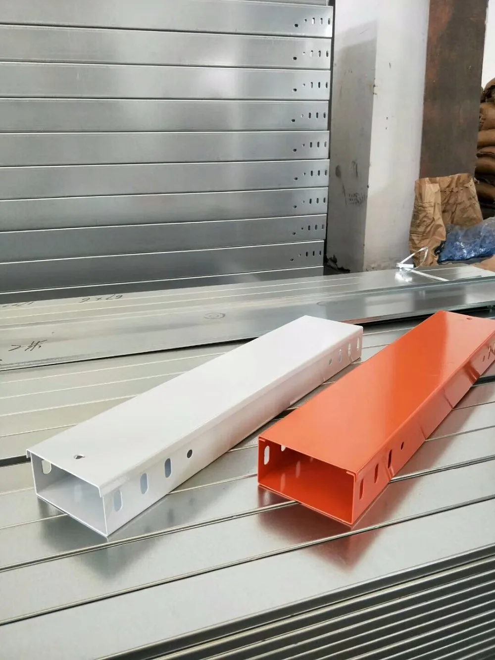 Own Factory Epoxy Coated Cable Trunking Size - Buy Epoxy Coated Cable ...