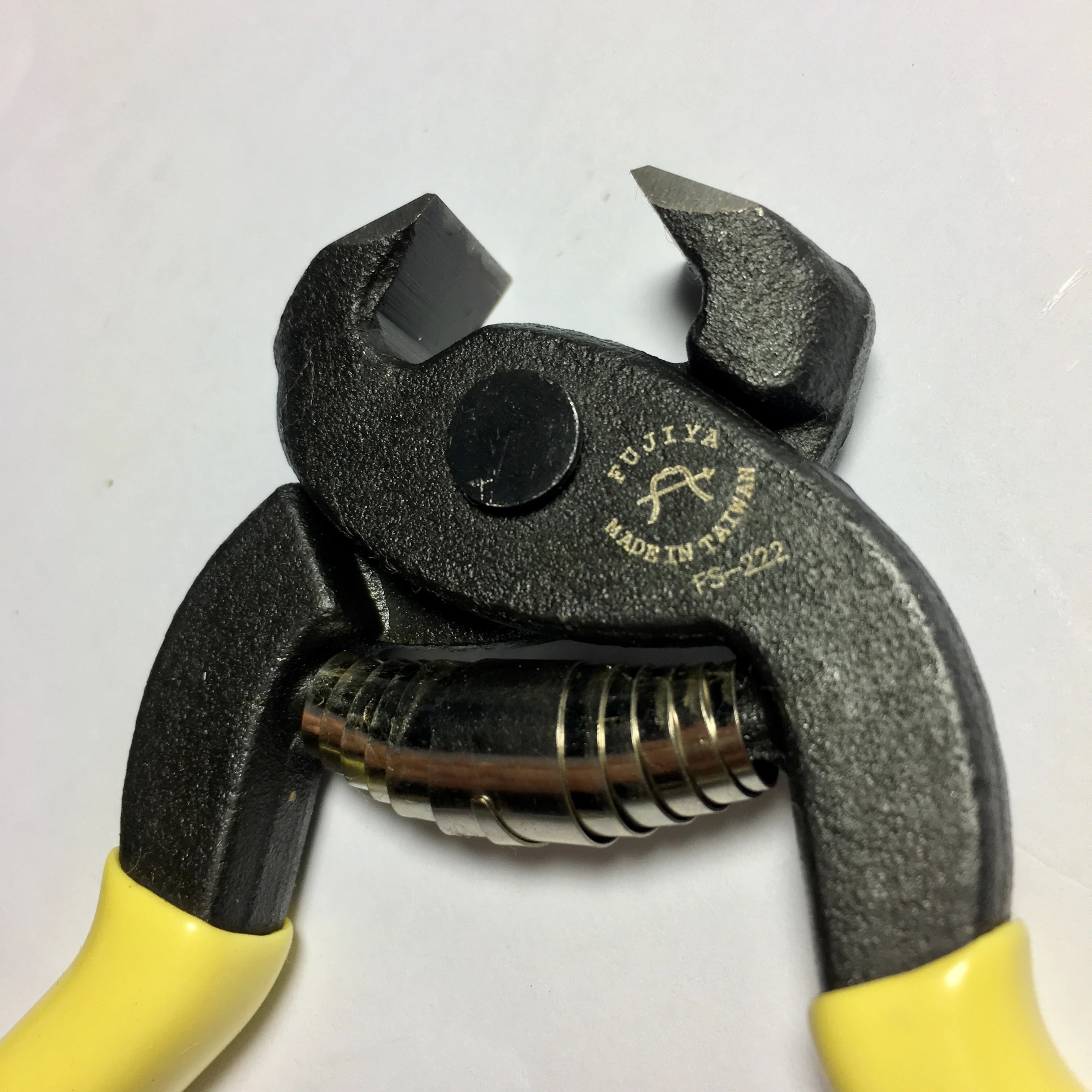 Efficient Cutting Clip Claw Clamp Pincer Pliers - High Strength