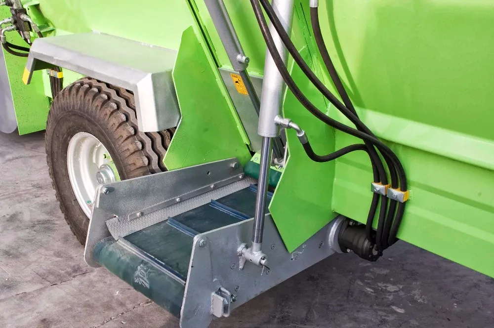 Cow Feed Mixer Electric Powered Feed Mixer Tmr Wagon For Cows - Buy Cow ...