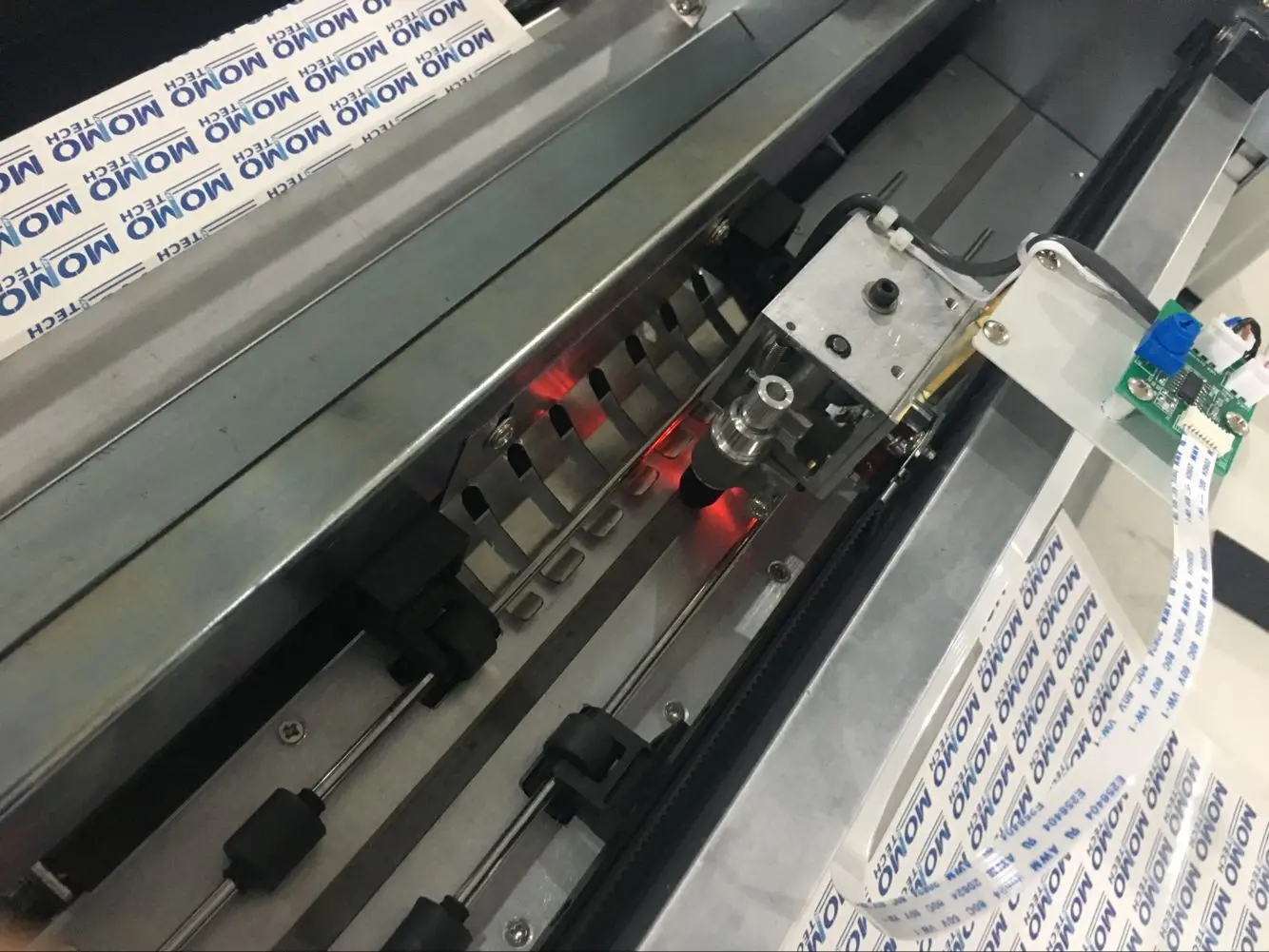 Auto Feeding A3 A4 Sheet Label Cutting Plotter Roll Cutting - Buy Auto ...