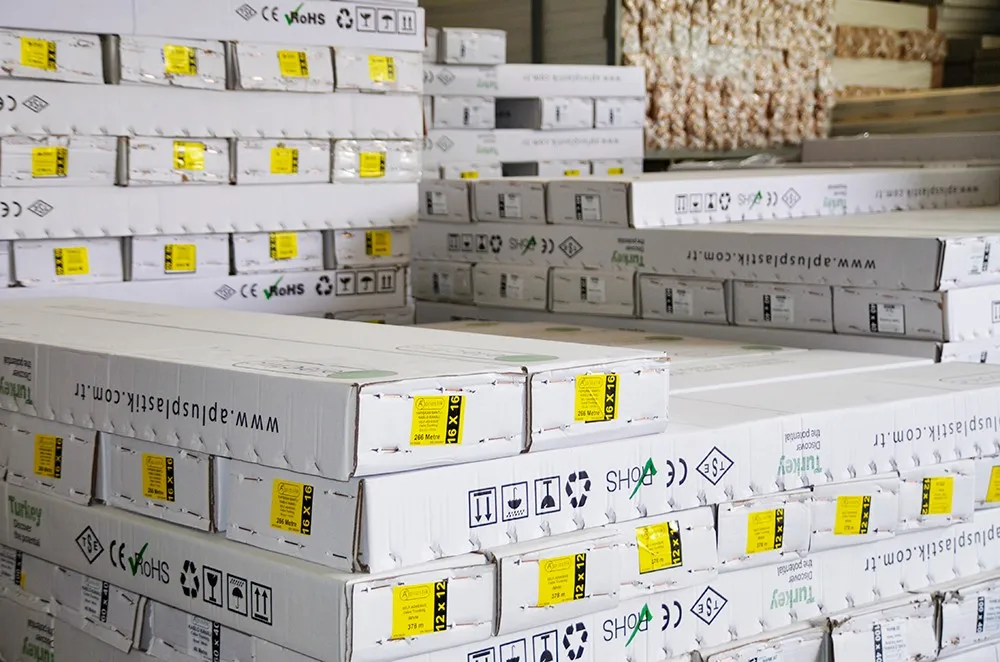 Rubber Socket Rubber Male Plug With Cover 16a 250v Black - Buy Rubber ...