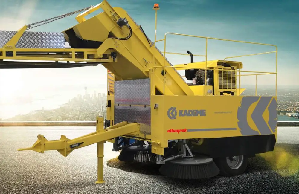 High-Quality Street Sweeper 9 m3 Magnet System Vacuum Runway Broom ...