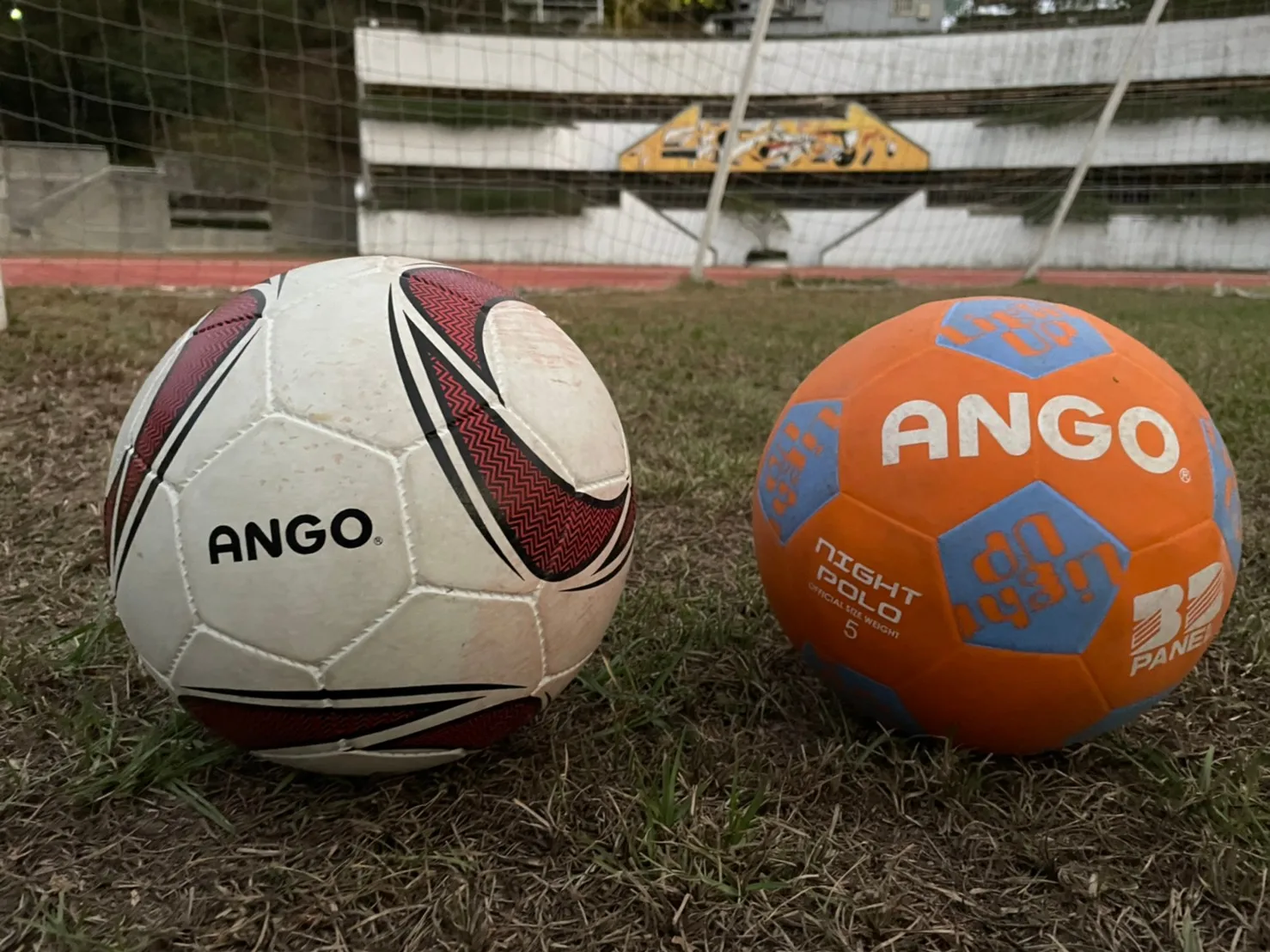 Luminous Rubber Light Up Football - Buy Noctilucous Led Soccer For ...