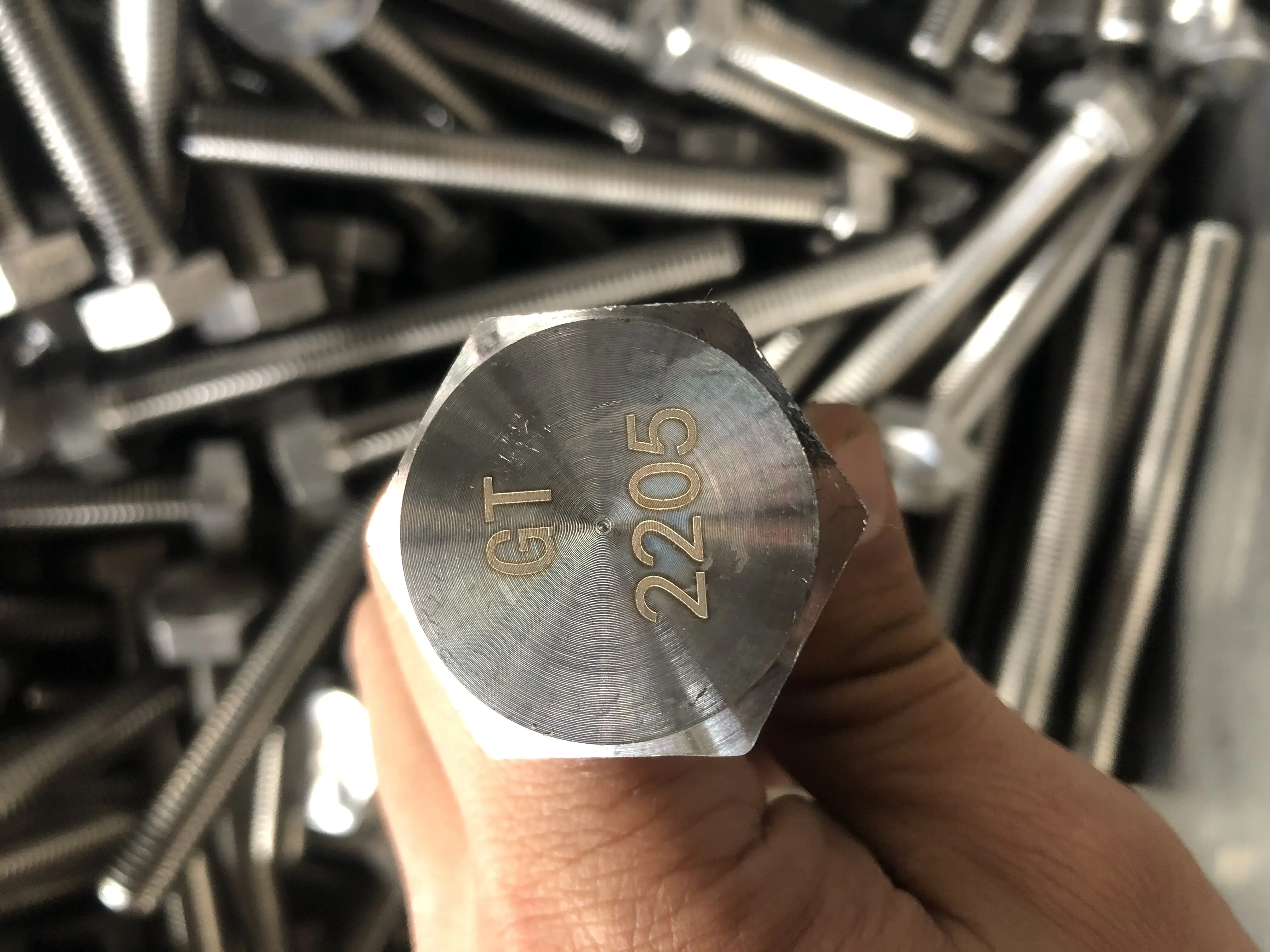 Aisi 316 Ss Bolts Nuts M4-M64 - Durable and Versatile