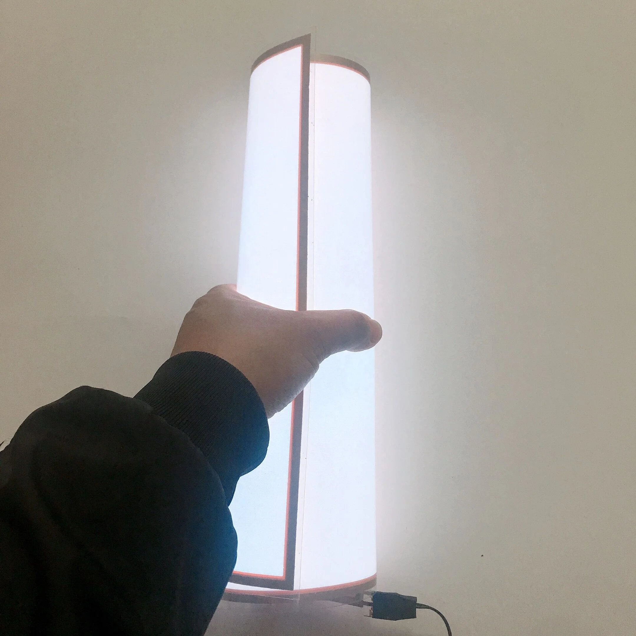 Electroluminescent Inverter - Efficient EL Sheets Power