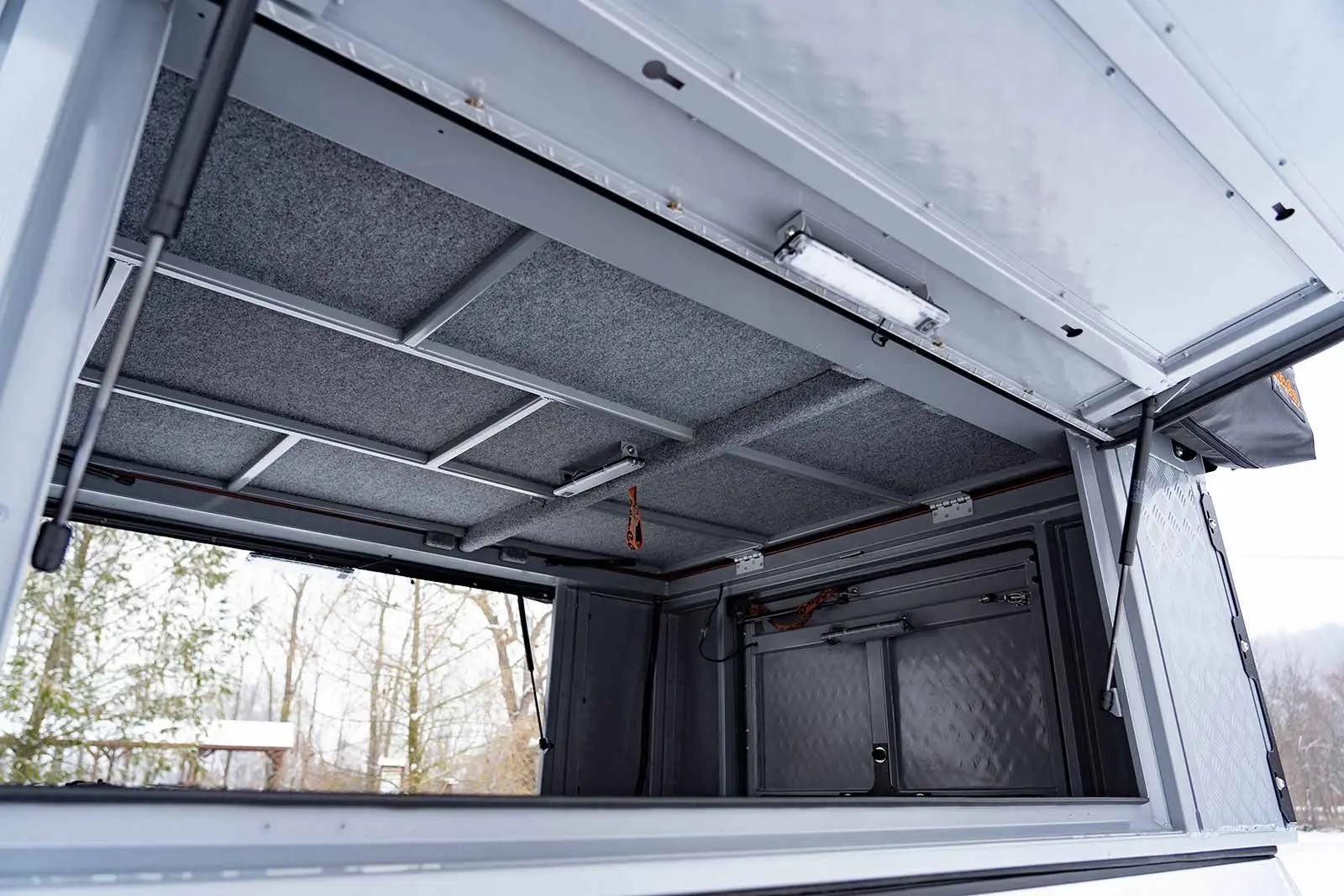Aluminum Dual Cab Canopy Slide in Camper - Waterproof & Lockable