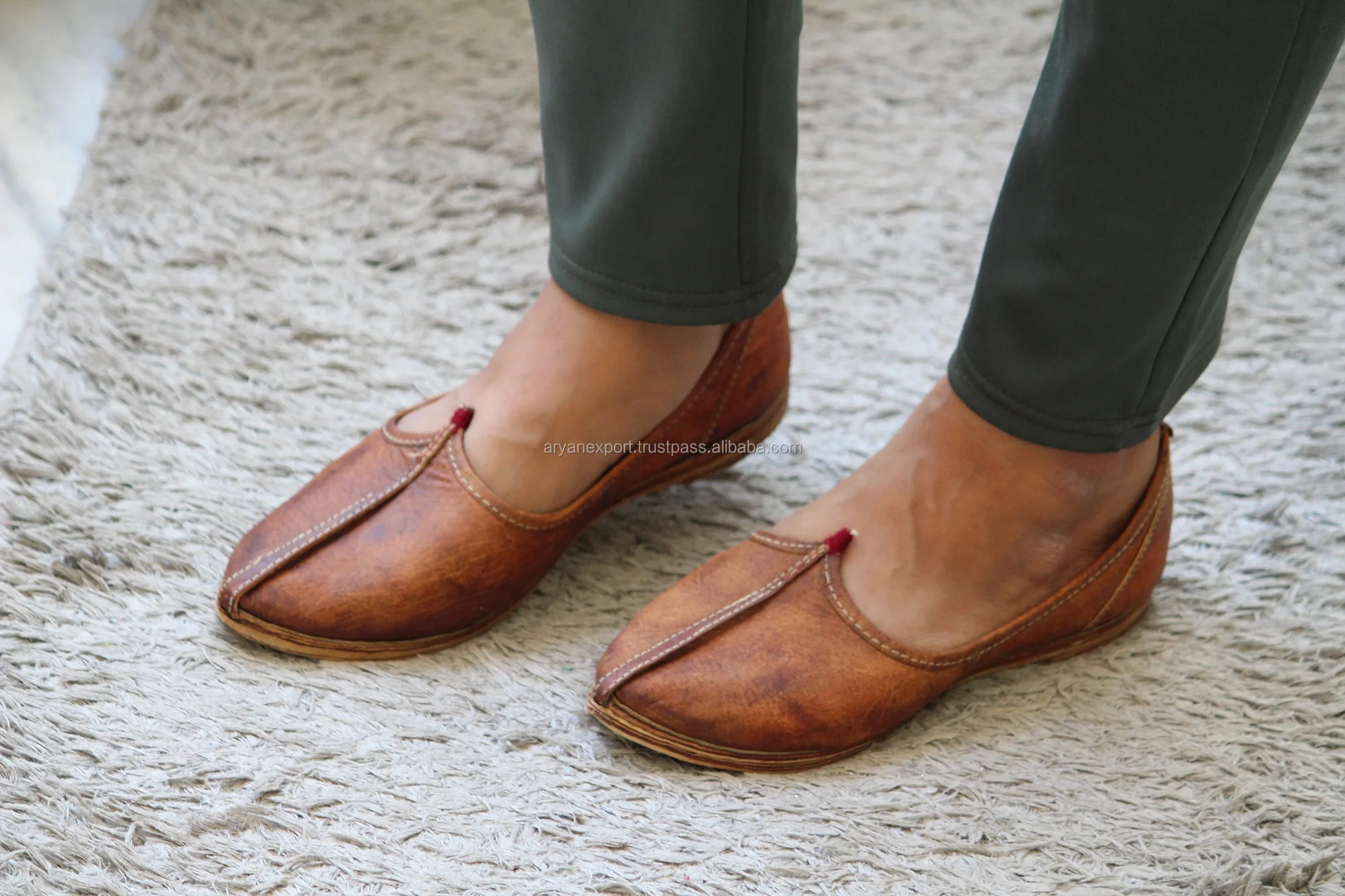 Genuine Leather Handmade Juti - Vintage Look Punjabi Jutti