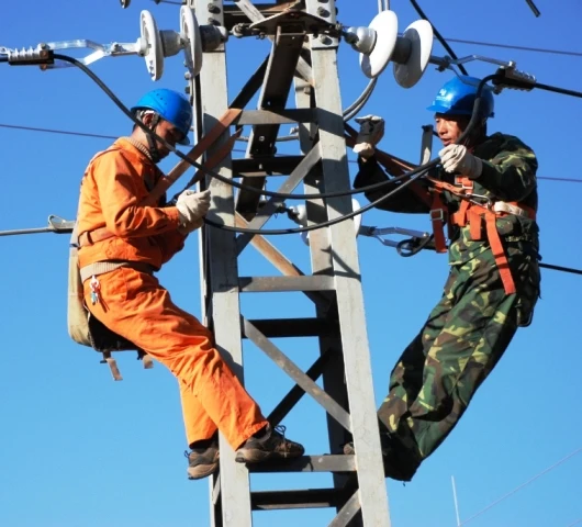 Lineman Harness - Full Body Fall Protection Safety Belt