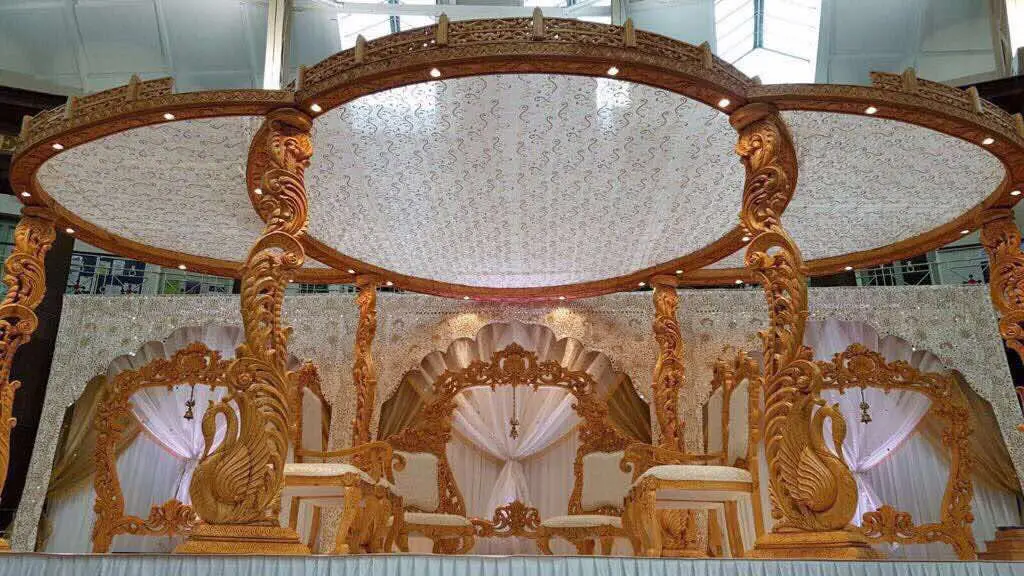 Mandap Set Grand Wedding - Elegant Mandap Backdrop Frame